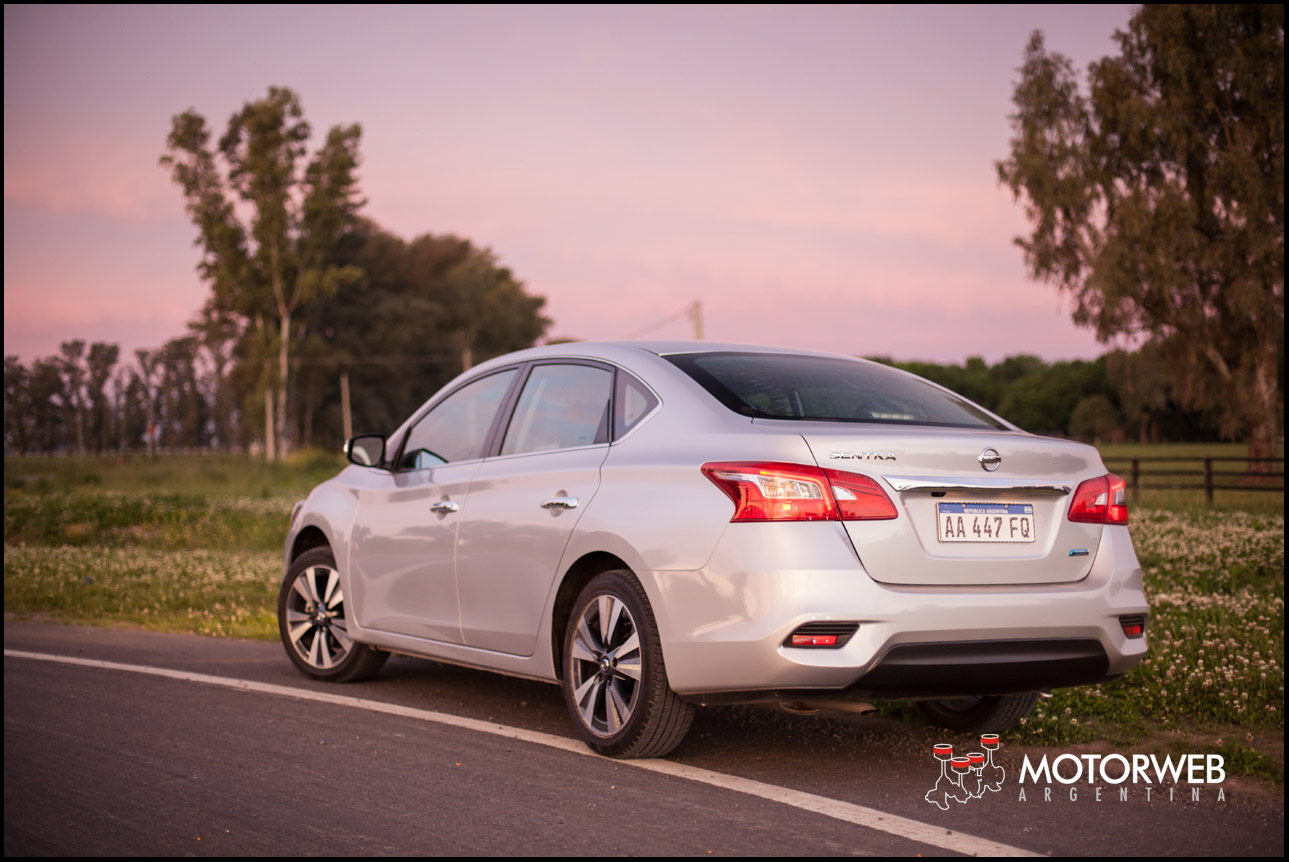 Prueba: Nissan Sentra 1.8 Exclusive CVT - Motorweb Argentina