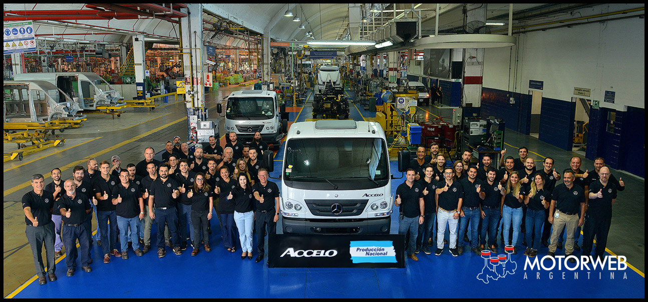 Mercedes-Benz comienza a fabricar el Accelo 815 en Argentina - Motorweb ...