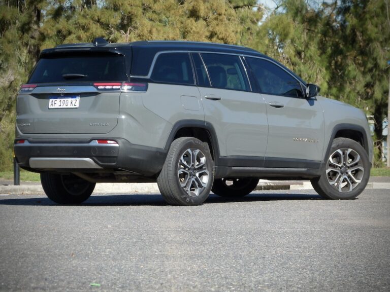 Prueba: Jeep Commander Limited TD380 4x4