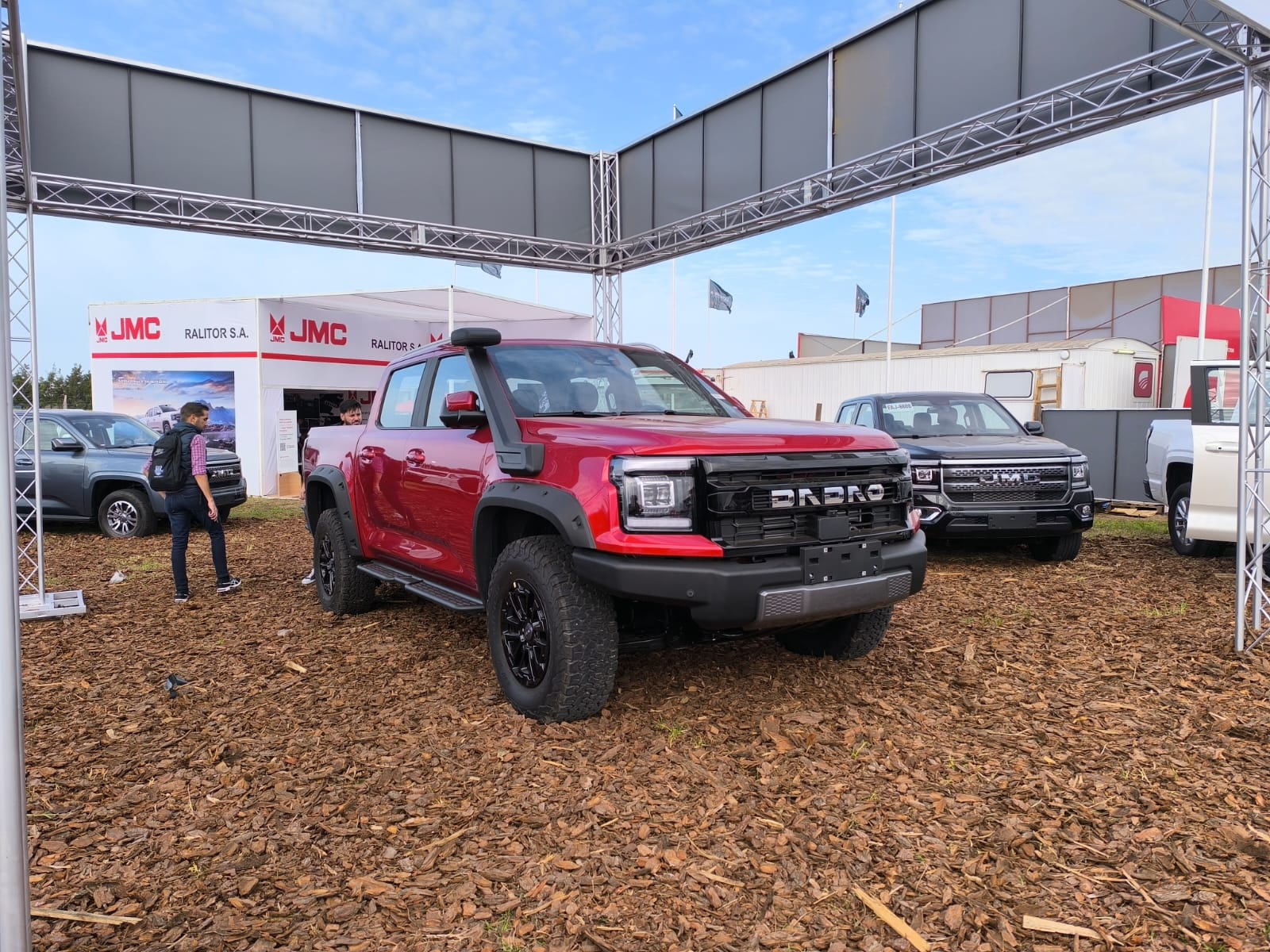 JMC Grand Avenue: así es la pick-up china con genes Ford